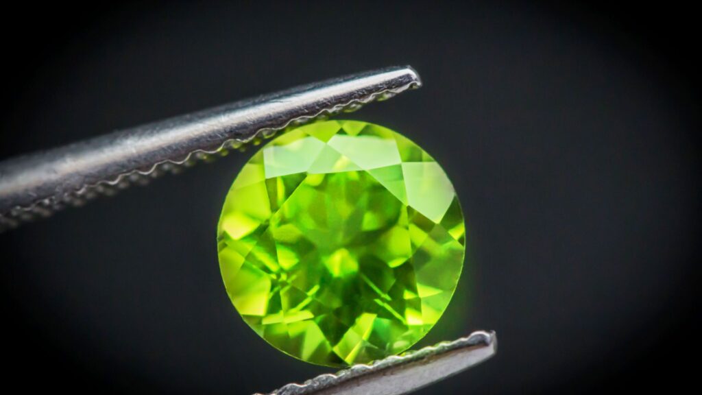Peridoto - Significado e Propriedades (Tão lindo quanto a esmeralda ...