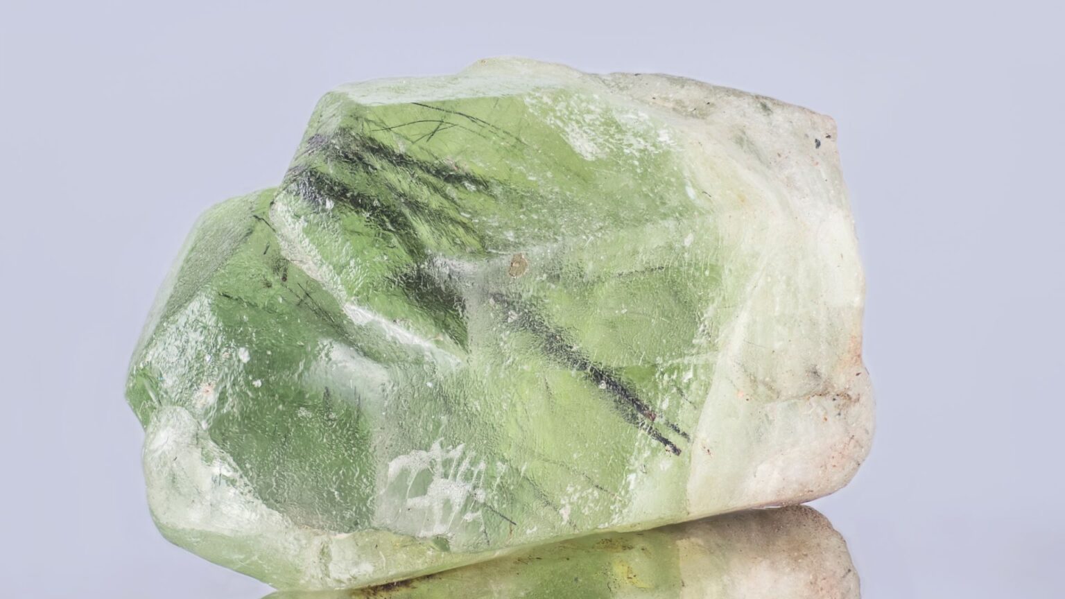 Peridoto - Significado e Propriedades (Tão lindo quanto a esmeralda ...