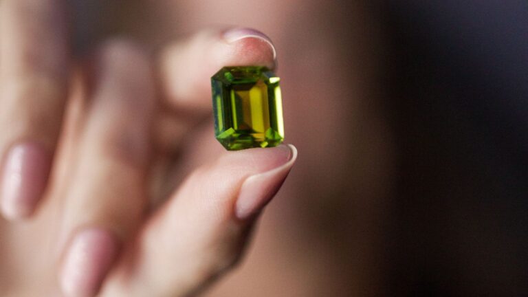 Peridoto - Significado e Propriedades (Tão lindo quanto a esmeralda ...